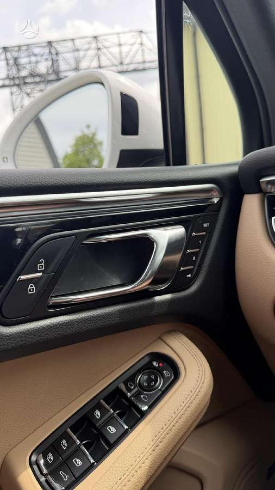 Balts Porsche Macan 2020 Rīga, ar dzinēja tilpumu 2.89 L un nobraukumu 87 tūkst. km par 42000 €, foto 13 vietnē AUTOMOTO.COM.LV
