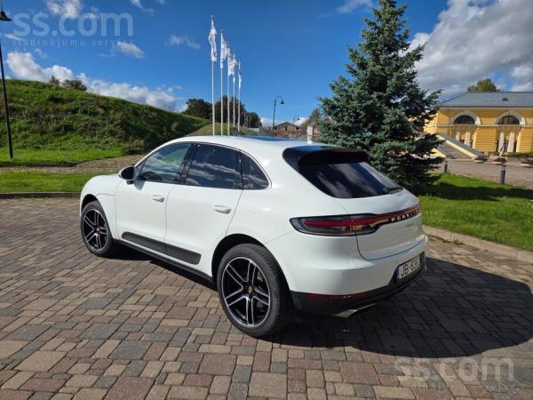 Porsche Macan 2021 Daugavpils vietnē Balts Porsche Macan 2021 Daugavpils, ar dzinēja tilpumu 2.00 L un nobraukumu 48 tūkst. km par 36950 €, foto 4 vietnē AUTOMOTO.COM.LV