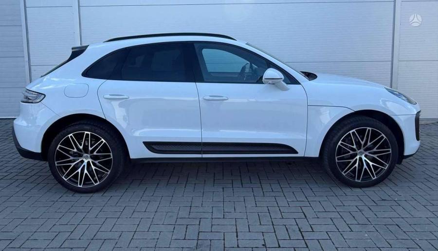 Balts Porsche Macan 2022 Viļņa, ar dzinēja tilpumu 1.98 L un nobraukumu 64 tūkst. km par 40900 €, foto 3 vietnē AUTOMOTO.COM.LV