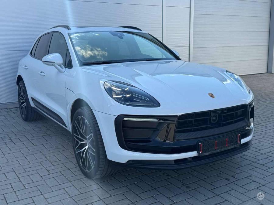 Balts Porsche Macan 2022 Viļņa, ar dzinēja tilpumu 1.98 L un nobraukumu 64 tūkst. km par 40900 €, foto 7 vietnē AUTOMOTO.COM.LV