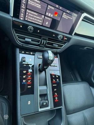 Balts Porsche Macan 2022 Viļņa, ar dzinēja tilpumu 1.98 L un nobraukumu 64 tūkst. km par 40900 €, foto 17 vietnē AUTOMOTO.COM.LV