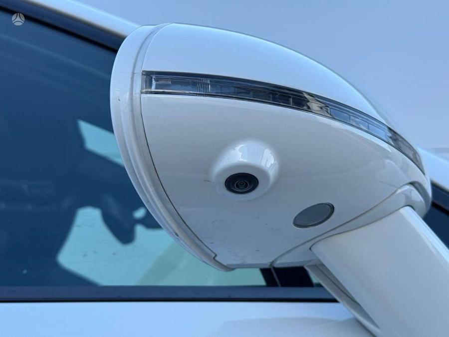 Balts Porsche Macan 2022 Viļņa, ar dzinēja tilpumu 1.98 L un nobraukumu 64 tūkst. km par 40900 €, foto 27 vietnē AUTOMOTO.COM.LV