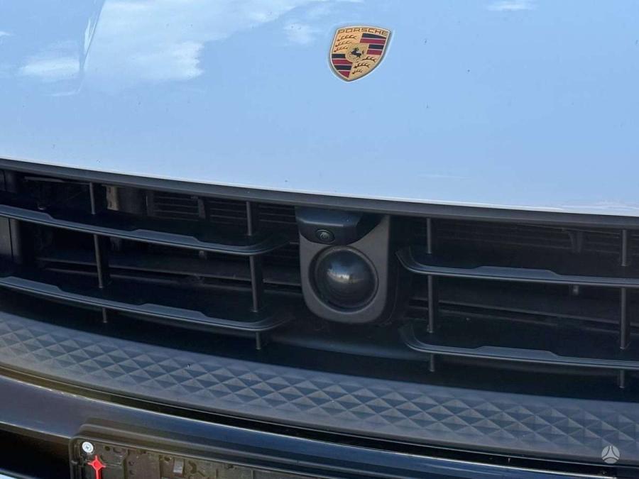 Balts Porsche Macan 2022 Viļņa, ar dzinēja tilpumu 1.98 L un nobraukumu 64 tūkst. km par 40900 €, foto 28 vietnē AUTOMOTO.COM.LV