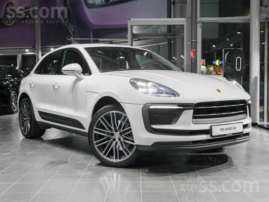 White Porsche Macan 2023 in Riga, with an engine capacity of 2.00 L and mileage of 64 thousand km for 59900 €, photo 9 on AUTOMOTO.COM.LV