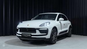 Balts Porsche Macan 2023 Viļņa, ar dzinēja tilpumu 2.00 L un nobraukumu 6 tūkst. km par 48900 €, foto  vietnē AUTOMOTO.COM.LV