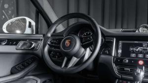 Balts Porsche Macan 2023 Viļņa, ar dzinēja tilpumu 2.00 L un nobraukumu 6 tūkst. km par 48900 €, foto 15 vietnē AUTOMOTO.COM.LV
