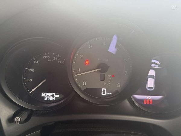 Balts Porsche Macan 2023 Kauņa, ar dzinēja tilpumu 2.89 L un nobraukumu 61 tūkst. km par 51500 €, foto 7 vietnē AUTOMOTO.COM.LV