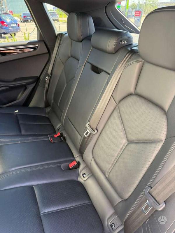 Balts Porsche Macan 2023 Kauņa, ar dzinēja tilpumu 2.89 L un nobraukumu 61 tūkst. km par 51500 €, foto 9 vietnē AUTOMOTO.COM.LV