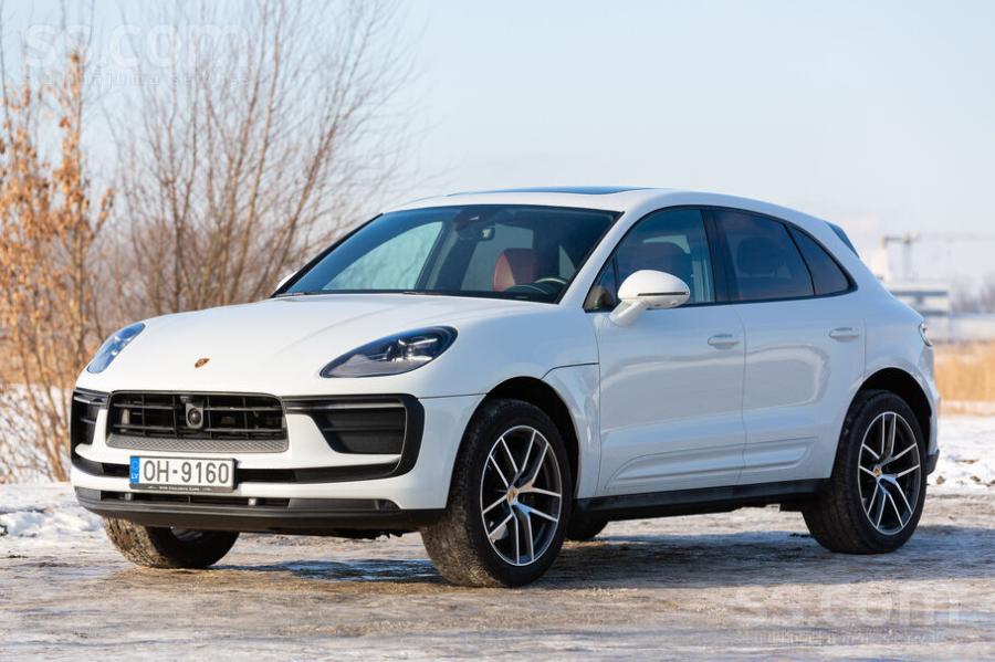 Balts Porsche Macan 2024 Rīga, ar dzinēja tilpumu 2.00 L un nobraukumu 16 tūkst. km par 52000 €, foto 3 vietnē AUTOMOTO.COM.LV