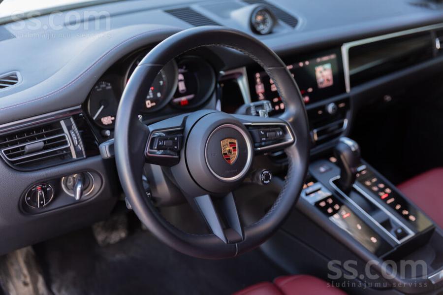 Balts Porsche Macan 2024 Rīga, ar dzinēja tilpumu 2.00 L un nobraukumu 16 tūkst. km par 52000 €, foto 6 vietnē AUTOMOTO.COM.LV