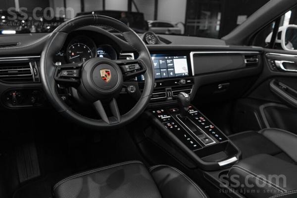 White Porsche Macan 2024 in Riga, with an engine capacity of 3.00 L and mileage of 8 thousand km for 85000 €, photo 10 on AUTOMOTO.COM.LV