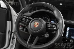 White Porsche Macan 2024 in Riga, with an engine capacity of 3.00 L and mileage of 8 thousand km for 85000 €, photo 23 on AUTOMOTO.COM.LV