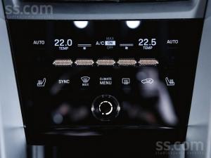 Balts Porsche Macan 2024 Rīga, ar dzinēja tilpumu 0.00 L un nobraukumu 27 tūkst. km par 86990 €, foto 9 vietnē AUTOMOTO.COM.LV