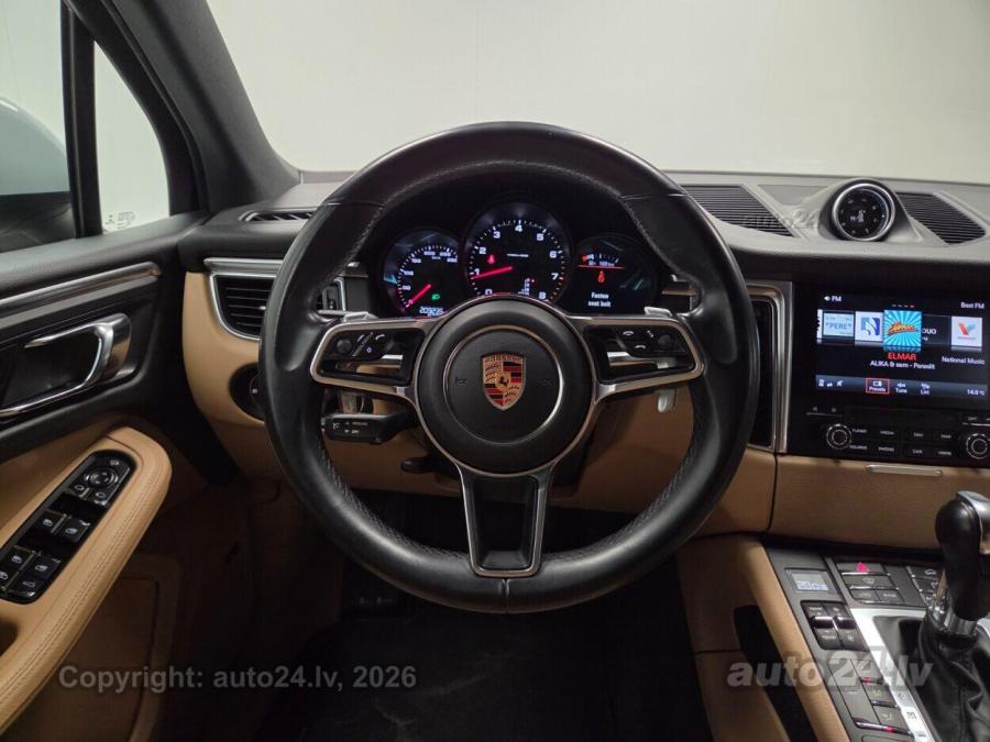 Balts Porsche Macan 2017 Tallina, ar dzinēja tilpumu 2.00 L un nobraukumu 209 tūkst. km par 26900 €, foto 12 vietnē AUTOMOTO.COM.LV