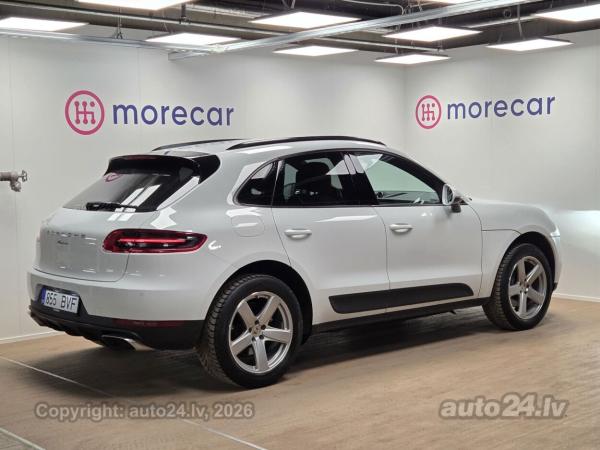 Balts Porsche Macan 2017 Tallina, ar dzinēja tilpumu 2.00 L un nobraukumu 209 tūkst. km par 26900 €, foto 4 vietnē AUTOMOTO.COM.LV