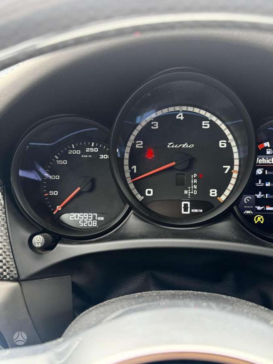 Dzeltens Porsche Macan 2014 Kauņa, ar dzinēja tilpumu 3.60 L un nobraukumu 206 tūkst. km par 23950 €, foto 9 vietnē AUTOMOTO.COM.LV