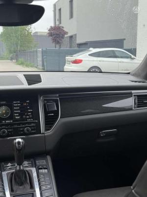 Dzeltens Porsche Macan 2014 Kauņa, ar dzinēja tilpumu 3.60 L un nobraukumu 206 tūkst. km par 23950 €, foto 10 vietnē AUTOMOTO.COM.LV