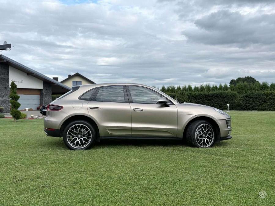 Dzeltens Porsche Macan 2016 Kauņa, ar dzinēja tilpumu 3.00 L un nobraukumu 173 tūkst. km par 19200 €, foto 3 vietnē AUTOMOTO.COM.LV