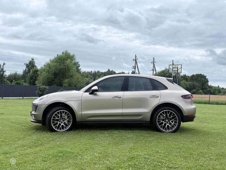 Dzeltens Porsche Macan 2016 Kauņa, ar dzinēja tilpumu 3.00 L un nobraukumu 173 tūkst. km par 19200 €, foto 5 vietnē AUTOMOTO.COM.LV