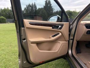Dzeltens Porsche Macan 2016 Kauņa, ar dzinēja tilpumu 3.00 L un nobraukumu 173 tūkst. km par 19200 €, foto 15 vietnē AUTOMOTO.COM.LV