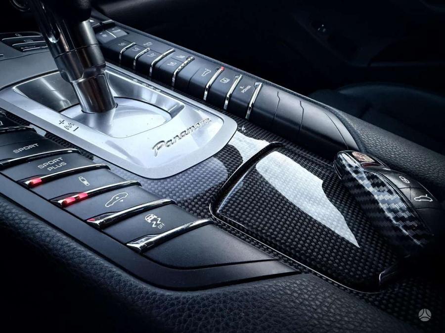 Melns Porsche Panamera 2013 Kauņa, ar dzinēja tilpumu 3.00 L un nobraukumu 146 tūkst. km par 19600 €, foto 8 vietnē AUTOMOTO.COM.LV