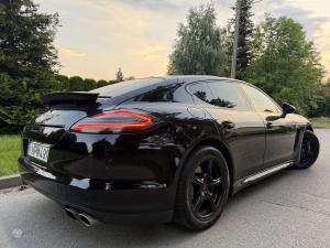 Melns Porsche Panamera 2013 Kauņa, ar dzinēja tilpumu 3.00 L un nobraukumu 146 tūkst. km par 19600 €, foto 26 vietnē AUTOMOTO.COM.LV