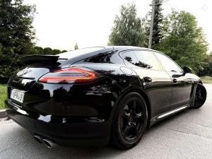 Melns Porsche Panamera 2013 Kauņa, ar dzinēja tilpumu 3.00 L un nobraukumu 146 tūkst. km par 19000 €, foto 22 vietnē AUTOMOTO.COM.LV