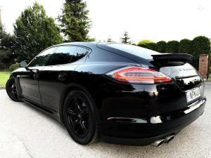 Melns Porsche Panamera 2013 Kauņa, ar dzinēja tilpumu 3.00 L un nobraukumu 146 tūkst. km par 19000 €, foto 23 vietnē AUTOMOTO.COM.LV