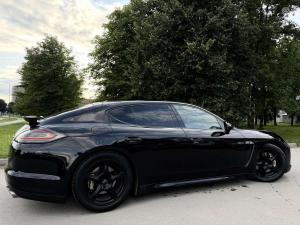 Black Porsche Panamera 2013 in Kaunas, with an engine capacity of 3.00 L and mileage of 145 thousand km for 17500 €, photo 5 on AUTOMOTO.COM.LV