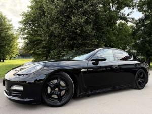 Black Porsche Panamera 2013 in Kaunas, with an engine capacity of 3.00 L and mileage of 145 thousand km for 17500 €, photo 10 on AUTOMOTO.COM.LV
