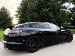 Black Porsche Panamera 2013 in Kaunas, with an engine capacity of 3.00 L and mileage of 145 thousand km for 17500 €, photo 12 on AUTOMOTO.COM.LV