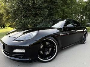 Melns Porsche Panamera 2013 Kauņa, ar dzinēja tilpumu 3.00 L un nobraukumu 146 tūkst. km par 18500 €, foto  vietnē AUTOMOTO.COM.LV