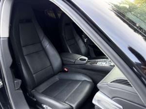 Black Porsche Panamera 2013 in Kaunas, with an engine capacity of 3.00 L and mileage of 146 thousand km for 18500 €, photo 20 on AUTOMOTO.COM.LV