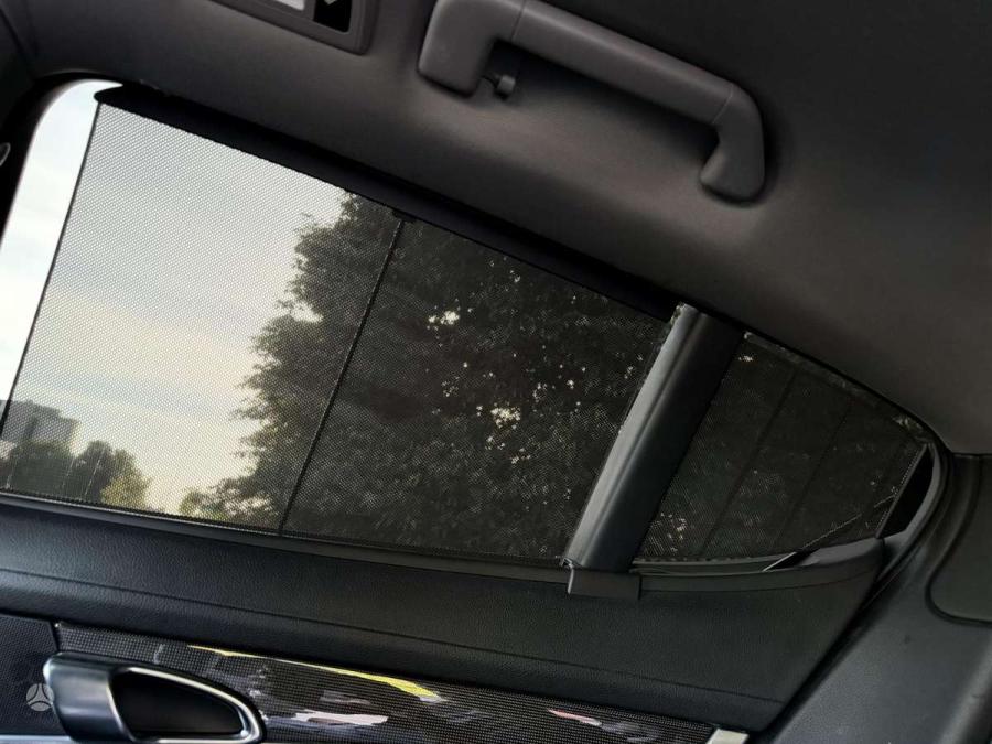 Black Porsche Panamera 2013 in Kaunas, with an engine capacity of 3.00 L and mileage of 146 thousand km for 18500 €, photo 25 on AUTOMOTO.COM.LV