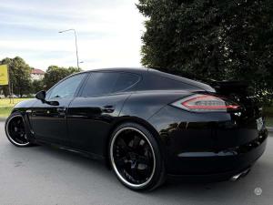 Black Porsche Panamera 2013 in Kaunas, with an engine capacity of 3.00 L and mileage of 146 thousand km for 18500 €, photo 29 on AUTOMOTO.COM.LV