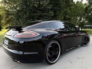 Black Porsche Panamera 2013 in Kaunas, with an engine capacity of 3.00 L and mileage of 146 thousand km for 18500 €, photo 30 on AUTOMOTO.COM.LV