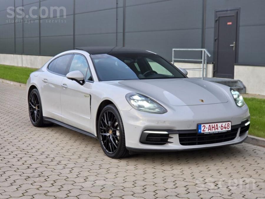 Melns Porsche Panamera 2017 Rīga, ar dzinēja tilpumu 3.00 L un nobraukumu 320 tūkst. km par 39990 €, foto 3 vietnē AUTOMOTO.COM.LV