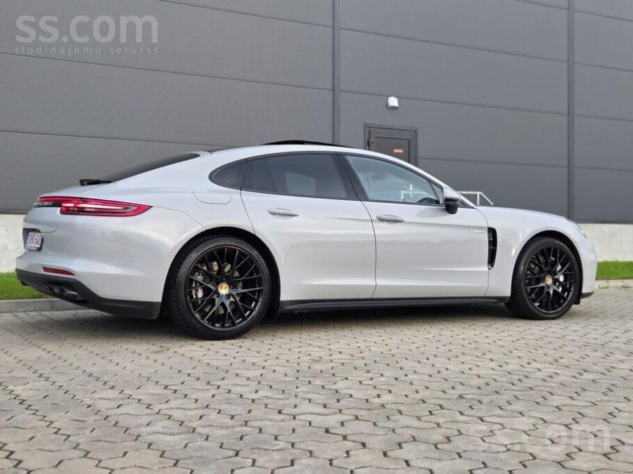 Melns Porsche Panamera 2017 Rīga, ar dzinēja tilpumu 3.00 L un nobraukumu 320 tūkst. km par 39990 €, foto 17 vietnē AUTOMOTO.COM.LV