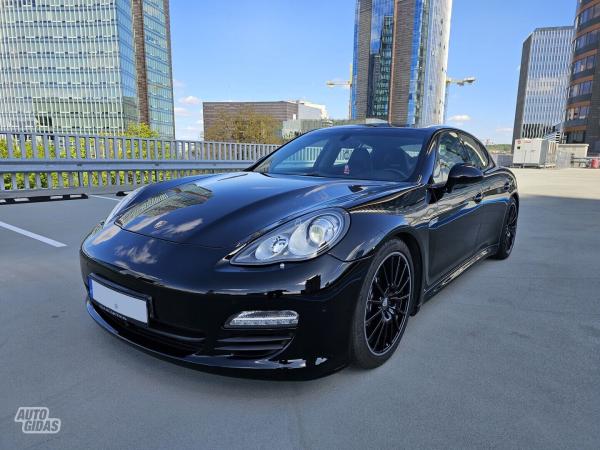 Melns Porsche Panamera 2012 Viļņa, ar dzinēja tilpumu 3.00 L un nobraukumu 267 tūkst. km par 21500 €, foto 3 vietnē AUTOMOTO.COM.LV