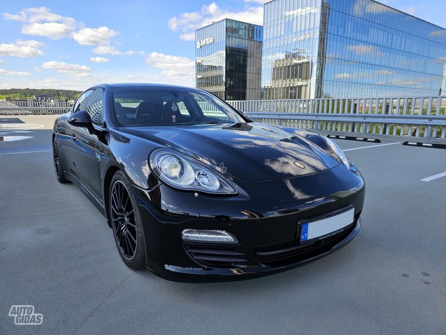 Black Porsche Panamera 2012 in Vilnius, with an engine capacity of 3.00 L and mileage of 267 thousand km for 21500 €, photo 11 on AUTOMOTO.COM.LV