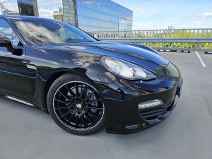 Black Porsche Panamera 2012 in Vilnius, with an engine capacity of 3.00 L and mileage of 267 thousand km for 21500 €, photo 13 on AUTOMOTO.COM.LV