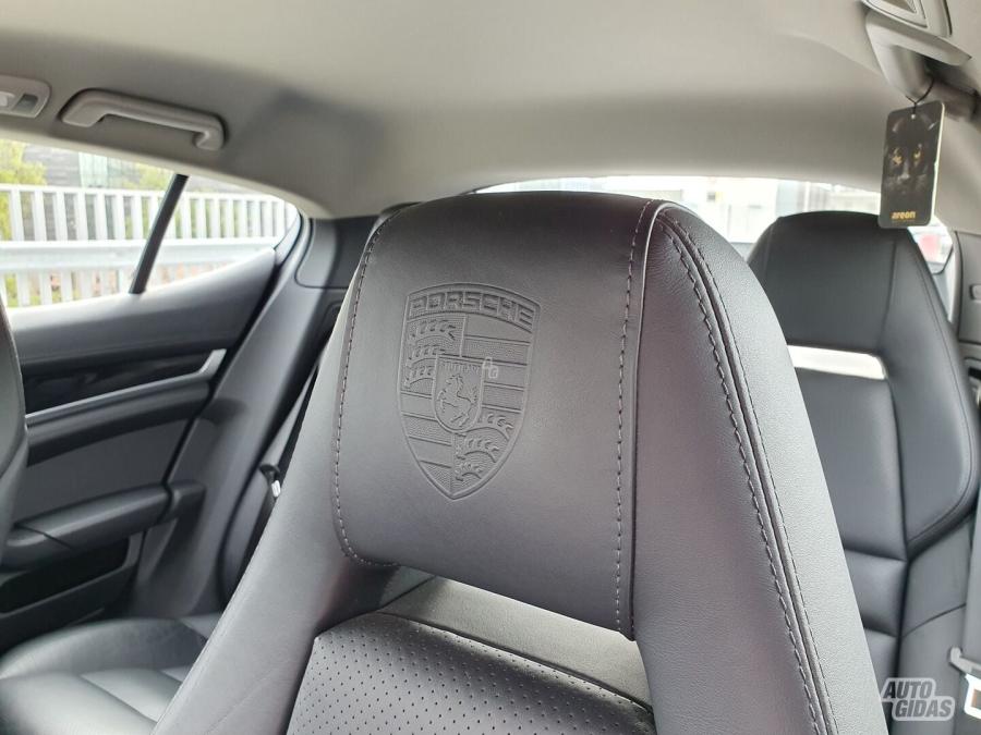 Black Porsche Panamera 2012 in Vilnius, with an engine capacity of 3.00 L and mileage of 267 thousand km for 21500 €, photo 16 on AUTOMOTO.COM.LV