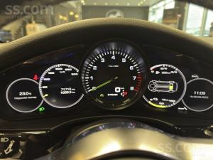 Black Porsche Panamera 2017 in Riga, with an engine capacity of 3.00 L and mileage of 76 thousand km for 51900 €, photo 13 on AUTOMOTO.COM.LV