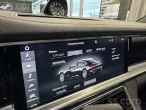 Black Porsche Panamera 2017 in Riga, with an engine capacity of 3.00 L and mileage of 76 thousand km for 51900 €, photo 20 on AUTOMOTO.COM.LV