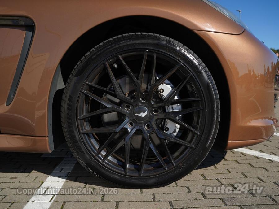 Melns Porsche Panamera 2009 Tallina, ar dzinēja tilpumu 4.80 L un nobraukumu 262 tūkst. km par 15900 €, foto 8 vietnē AUTOMOTO.COM.LV