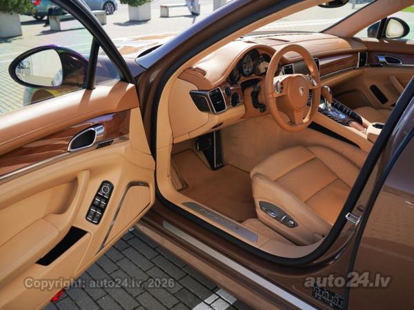 Porsche Panamera 2009 Tallina vietnē Melns Porsche Panamera 2009 Tallina, ar dzinēja tilpumu 4.80 L un nobraukumu 262 tūkst. km par 15900 €, foto 9 vietnē AUTOMOTO.COM.LV