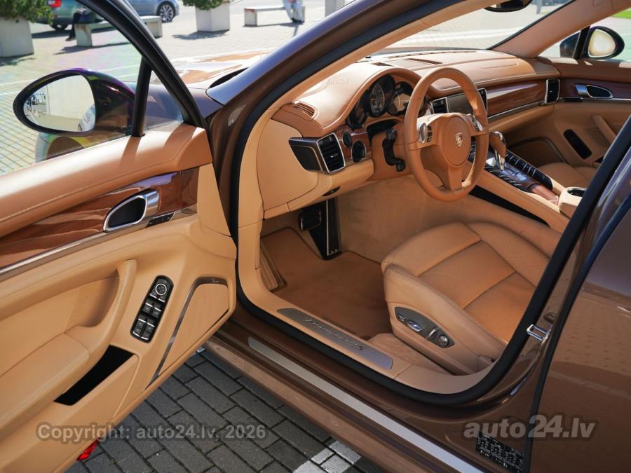 Melns Porsche Panamera 2009 Tallina, ar dzinēja tilpumu 4.80 L un nobraukumu 262 tūkst. km par 15900 €, foto 9 vietnē AUTOMOTO.COM.LV