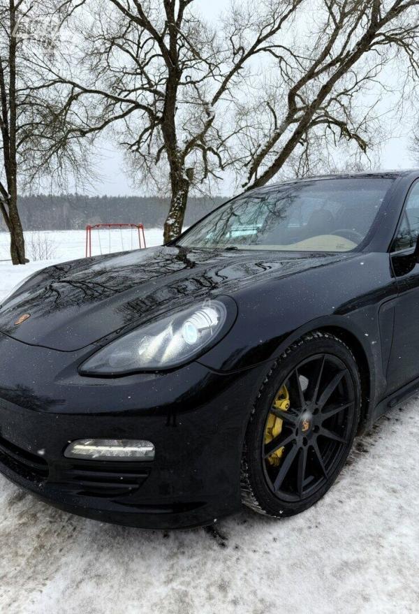 Melns Porsche Panamera 2011 Kaišiadorys, ar dzinēja tilpumu 3.60 L un nobraukumu 210 tūkst. km par 19500 €, foto 2 vietnē AUTOMOTO.COM.LV