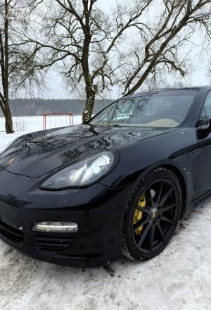 Melns Porsche Panamera 2011 Kaišiadorys, ar dzinēja tilpumu 3.60 L un nobraukumu 210 tūkst. km par 19500 €, foto 2 vietnē AUTOMOTO.COM.LV
