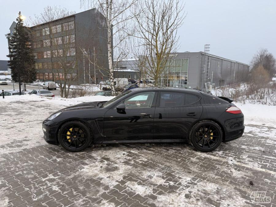 Melns Porsche Panamera 2011 Kaišiadorys, ar dzinēja tilpumu 3.60 L un nobraukumu 210 tūkst. km par 19500 €, foto 3 vietnē AUTOMOTO.COM.LV
